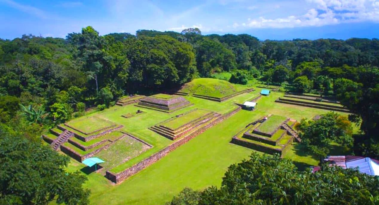 Izapa, la impresionante zona arqueológica de Chiapas! 🗿🌴